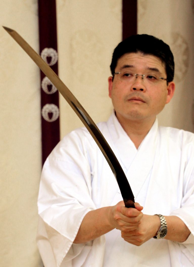 Precious Sword Discovered in Ceiling at Kasuga Taisha Restored | JAPAN ...