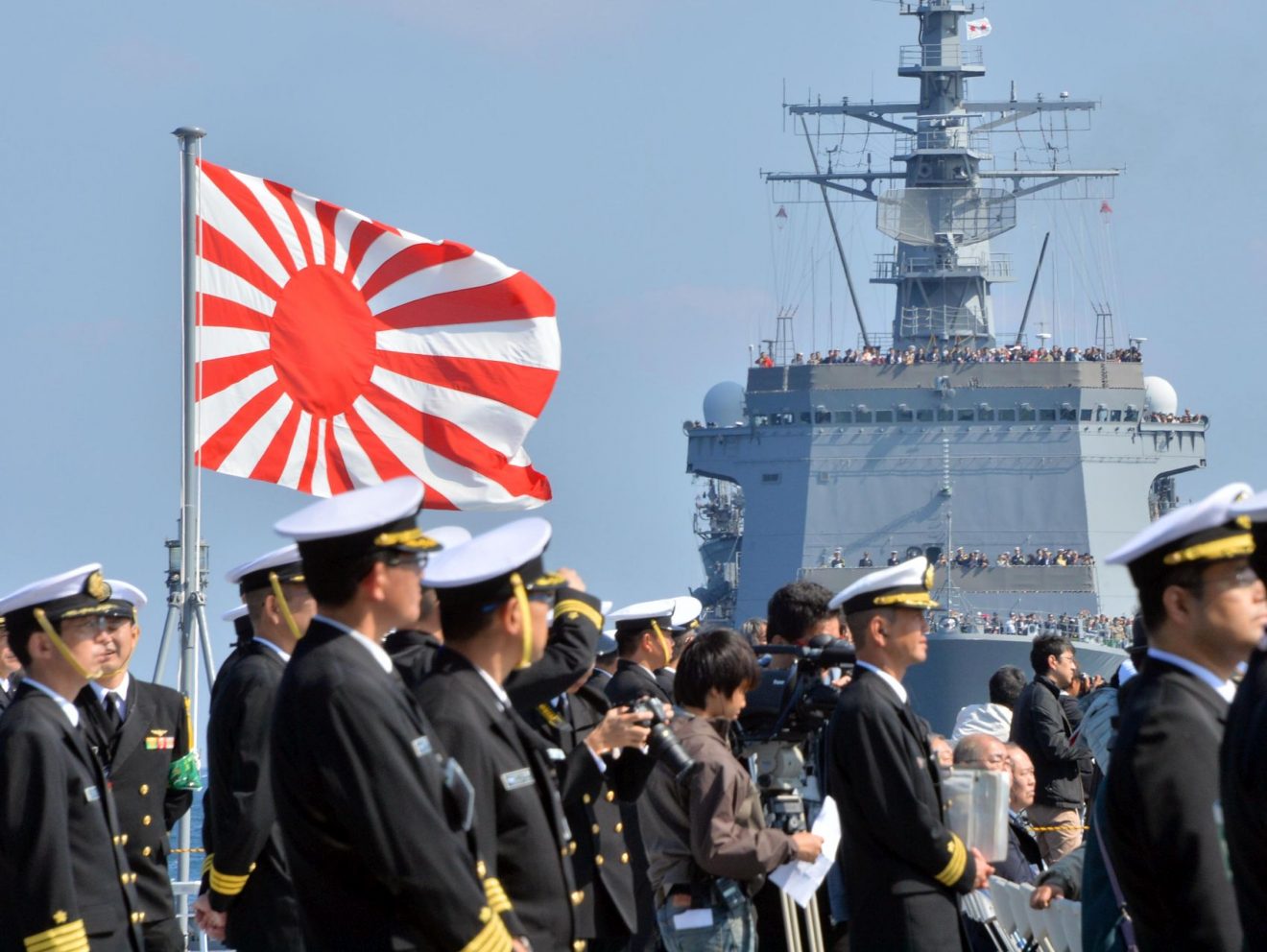Peral Harbor Packed With Ships for RIMPAC 2022 [ALBUM] : r/WarshipPorn