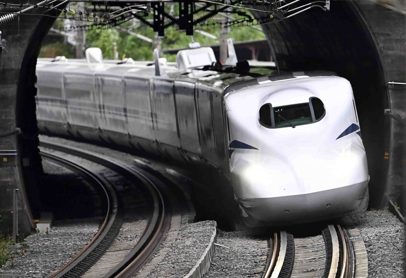 The Pride of Shinkansen Drivers: What Will Happen with Automated Trains ...