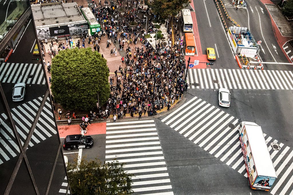 Where to Take the Best Photos of the Shibuya Crossing | JAPAN Forward