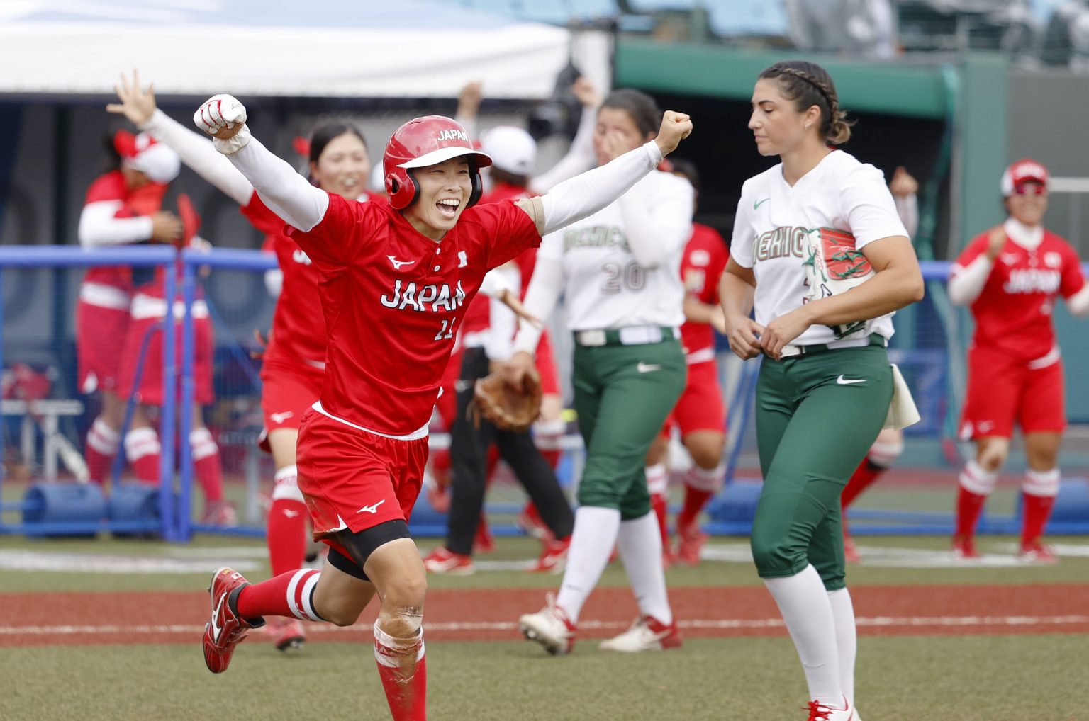 SOFTBALL | Japan Ace Yukiko Ueno Pitches Six Solid Innings on 39th ...
