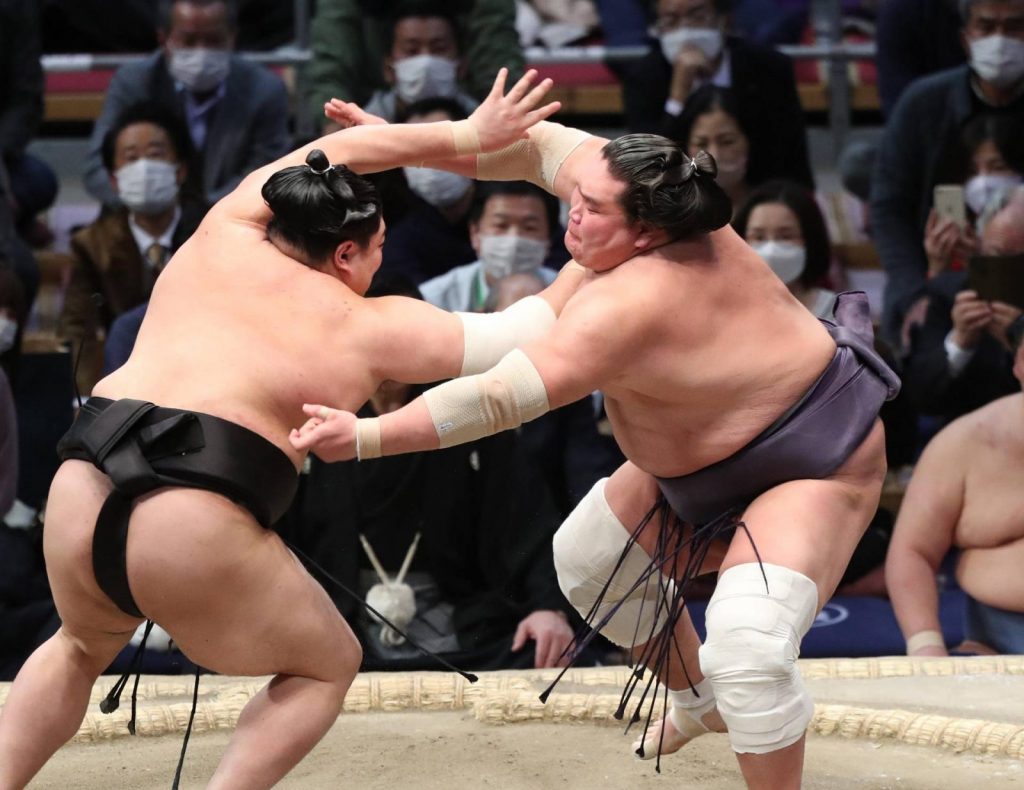 SUMO | Terunofuji Wraps Up Emperor's Cup with Clutch Win Over Abi ...