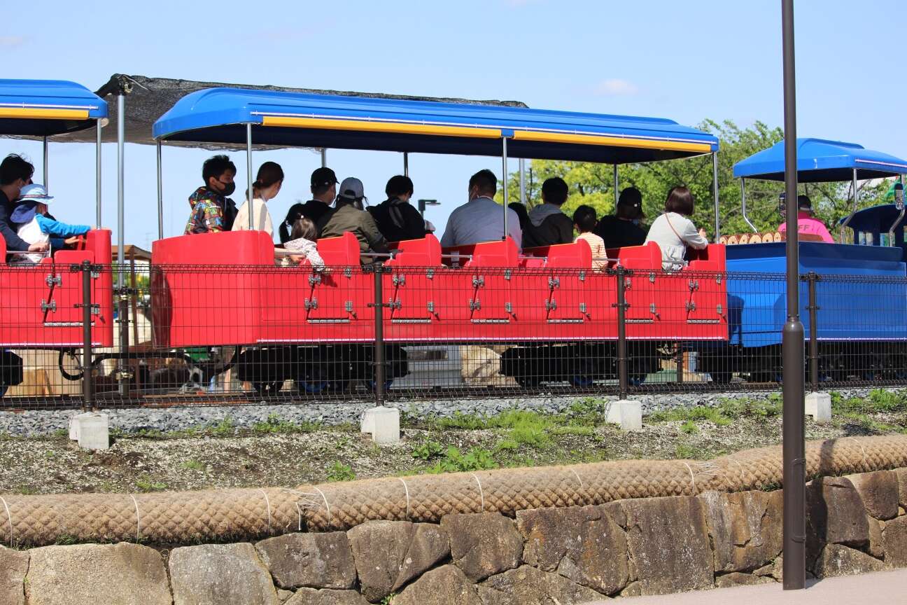 Treasures Along the Arakawa Line: Retro Amusement Reopens | JAPAN Forward