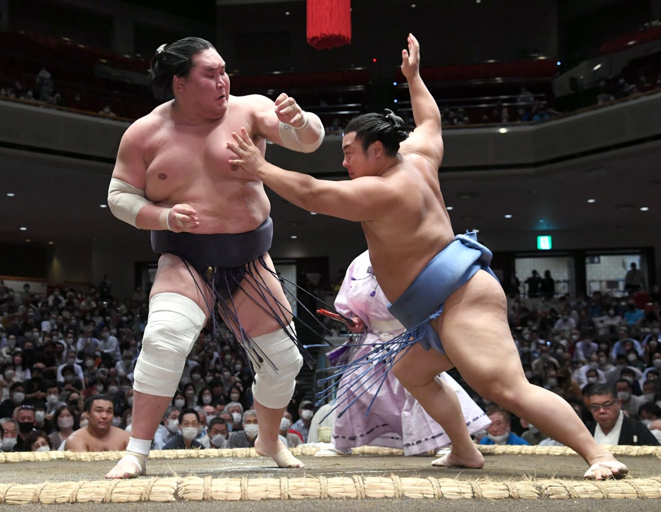 SUMO | Top Maegashira Tobizaru Upsets Grand Champion Terunofuji on Day ...