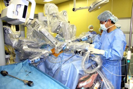 Japan's First Surgical Robot: Technological Innovation in the World of ...