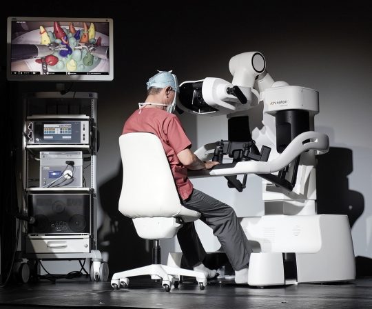 Japan's First Surgical Robot: Technological Innovation in the World of ...