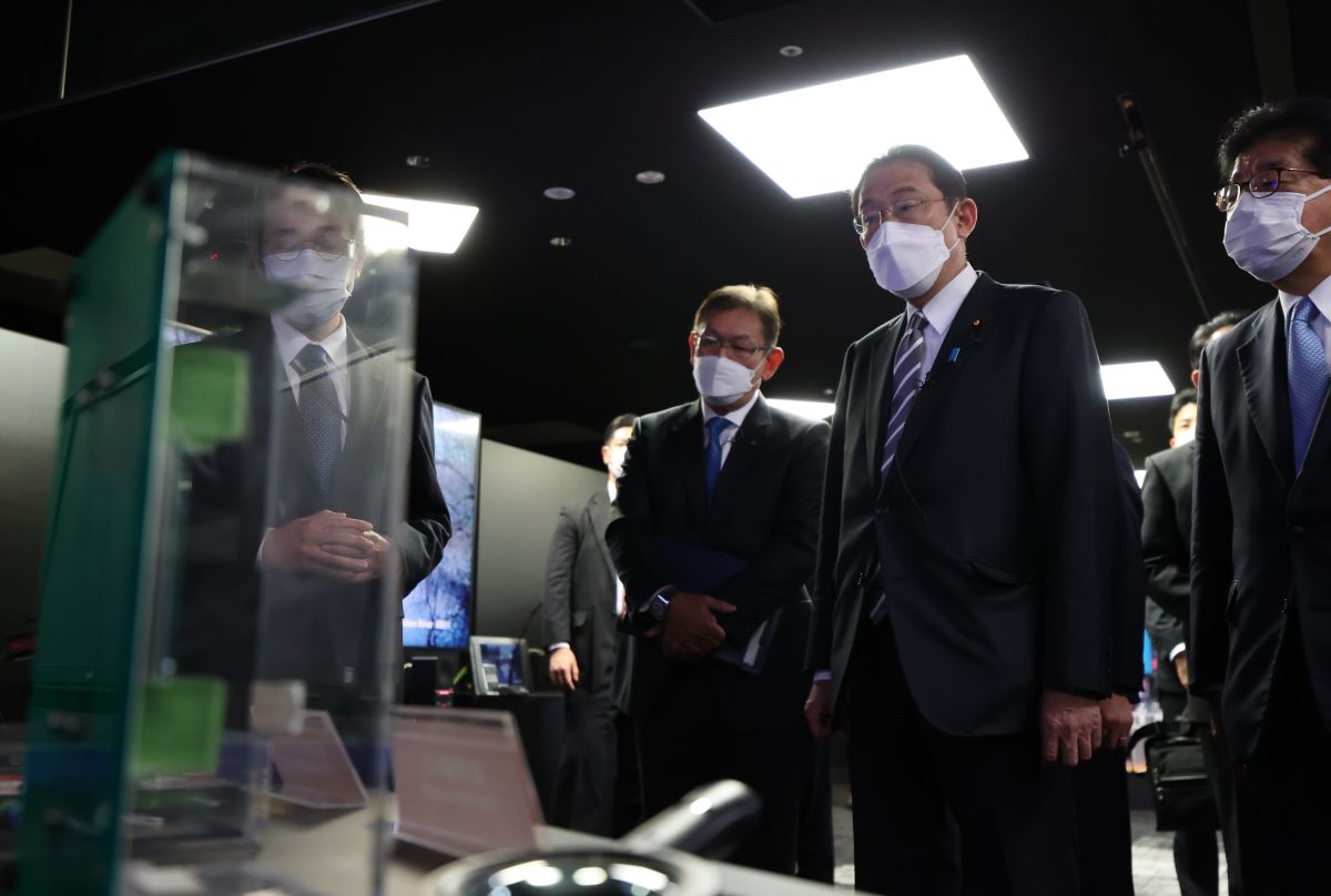 Will NTT's 6G Initiative Surpass China's 5G Technology? | JAPAN Forward