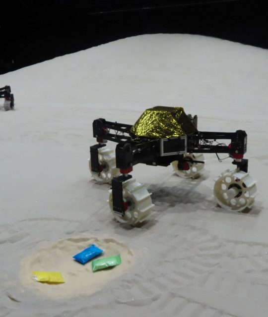 Could Autonomous Robots Build a Base on the Moon? | JAPAN Forward