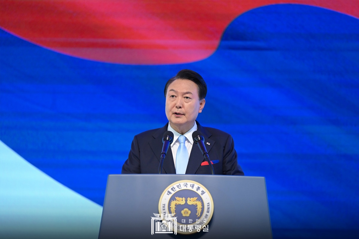 Yoon Mee Hyang Showcases Her North Korea Connections in a Mysterious ...