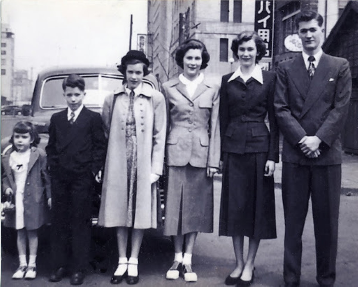 Friendship from the Ruins: Behind an American Family's Remarkable ...