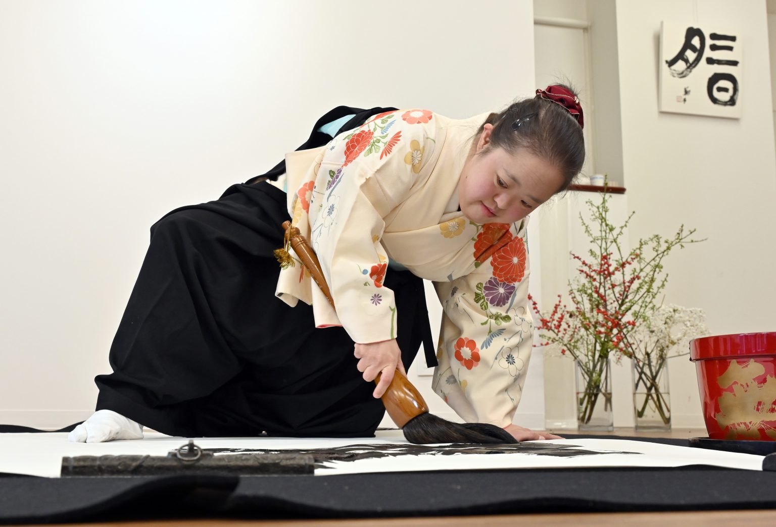 'Soar' Into the Future: Shoko Kanazawa Reveals New Year Kanji for 2024 ...