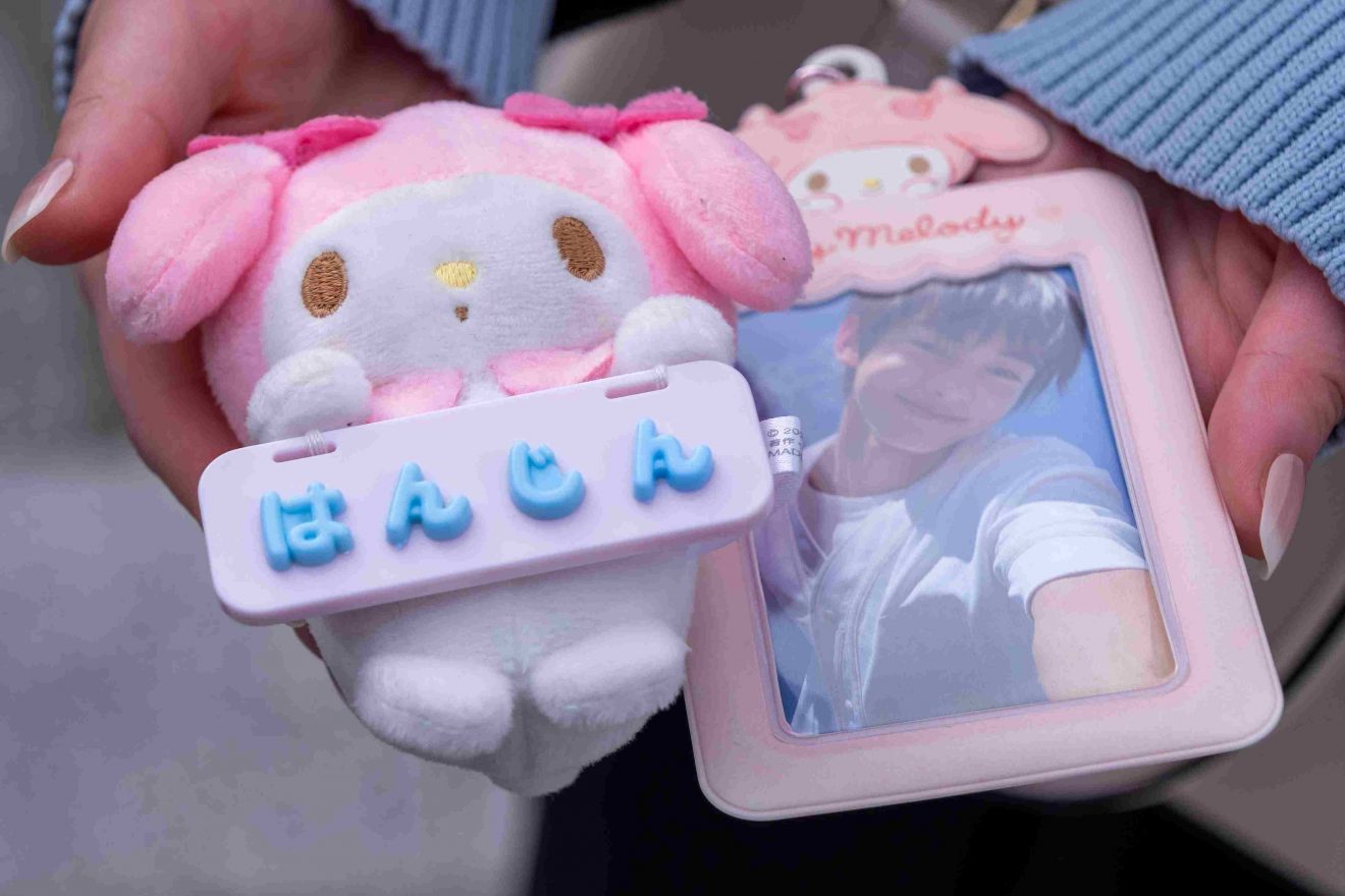 Why Is Hello Kitty a Unique Fashion Superstar? Hear from Her Fans ...