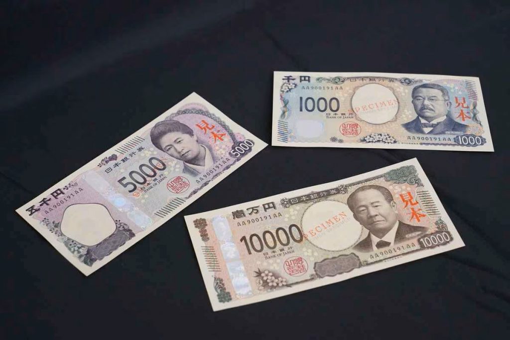 EDITORIAL | New Banknotes Remain Valuable Even as Cashless Payments ...